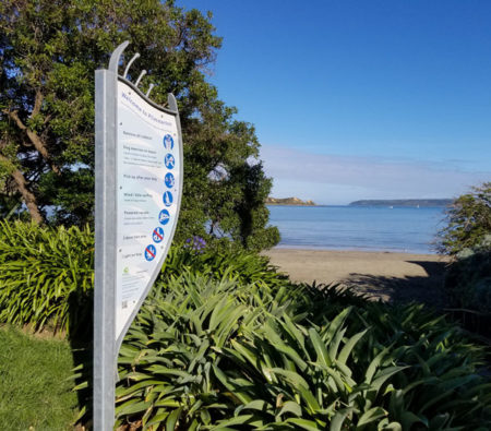 Beachfront signage – Plimmerton.nz
